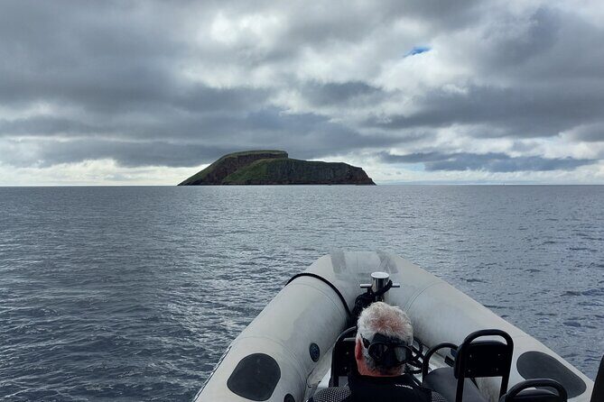Third Island: Ilhéu das Cabras Boat Tour + Snorkeling - The Boat Ride: Scenic and Relaxing