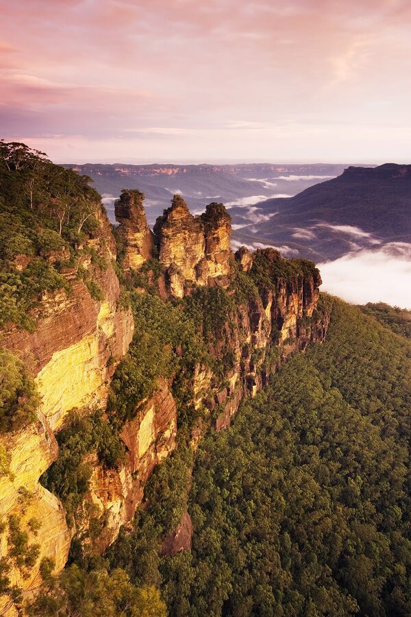 Three Sisters at sunset, Katoomba, NSW