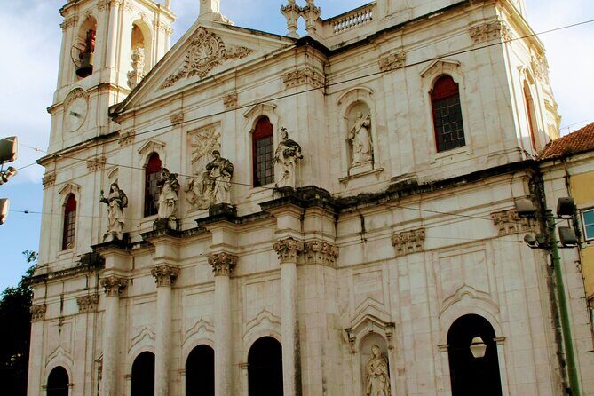 Tour TukTuk 3 hours Lisbon Free Pick-up - Practical Considerations