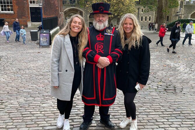 Tower of London: VIP After Hours Access & Ceremony of the Keys - Exploring the Grounds in the Quiet of Night