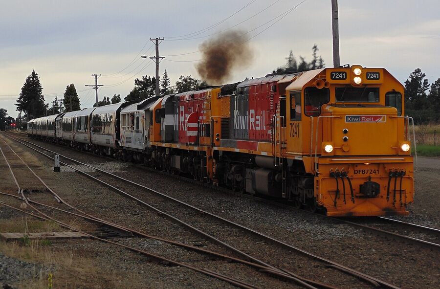 TranzAlpine departing Springfield with two locomotives in Canterbury