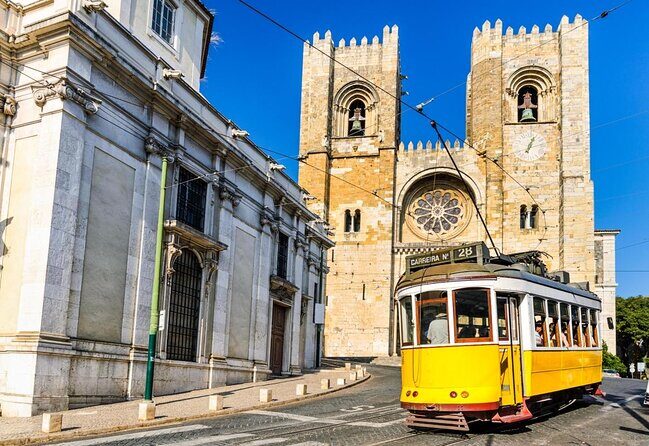True 4Hour Private Tuk Tuk Tour: Discover Lisbon with a Local! - Why Choose This Tour?