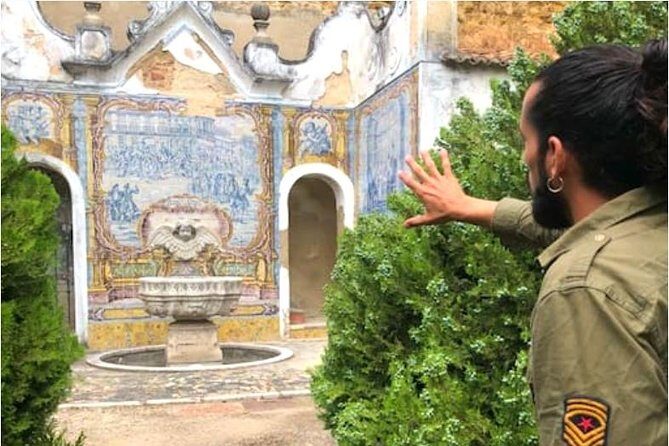 True Portuguese Soul in Lisbon - The Guide and Tour Dynamics