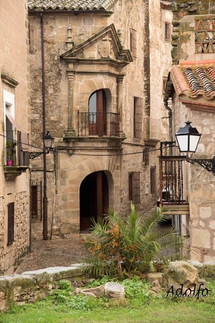 Trujillo :Sunset guided visit "The Sunset Collector". - The Itinerary Breakdown
