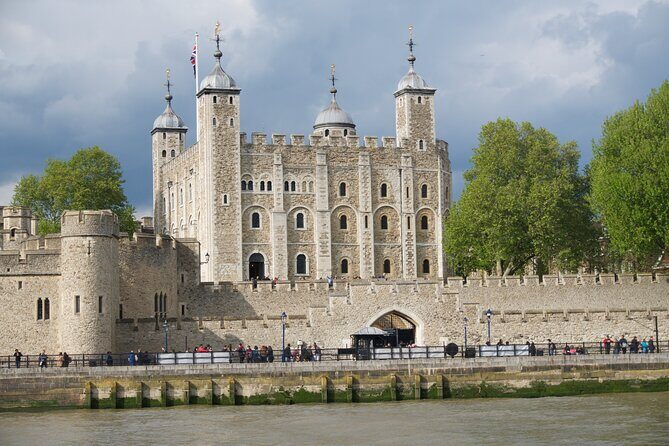 Ultimate Royal London: Tower of London & City of Westminster Tour - Transportation, Timing, and Group Size