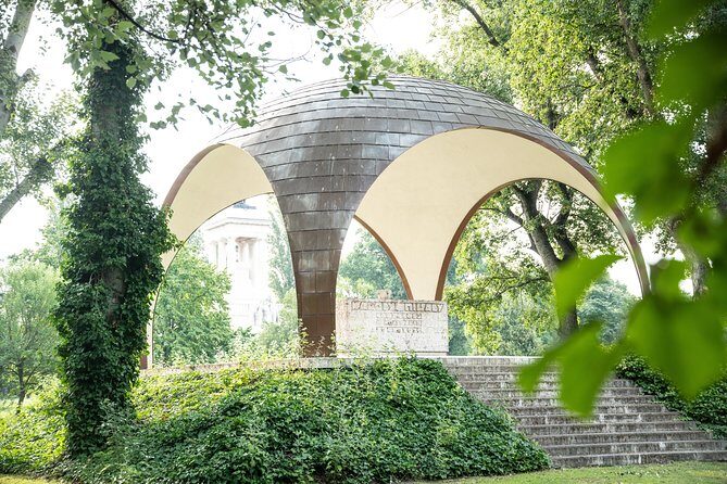 Urban Tour of Budapest's Most Controversial District. - Practical Considerations