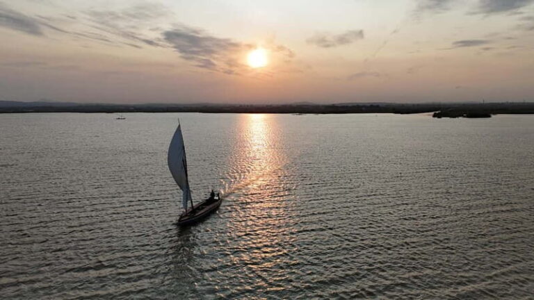 Valencia: Epic Albufera Sunset adventures and fun - Exploring the Albufera Sunset Tour