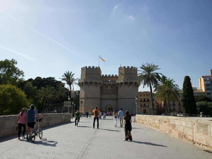 Valencia Old Town Walking Tour  English at 10:00 AM & 2:00 PM French at 12:00 PM - Why This Tour Is a Great Choice