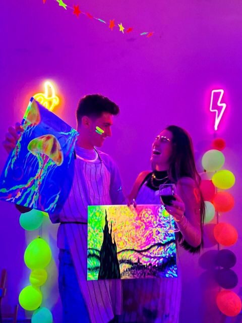 Valencia: Wine Gogh Glow Academy Paint and Sip Classes - The Art of the Instruction