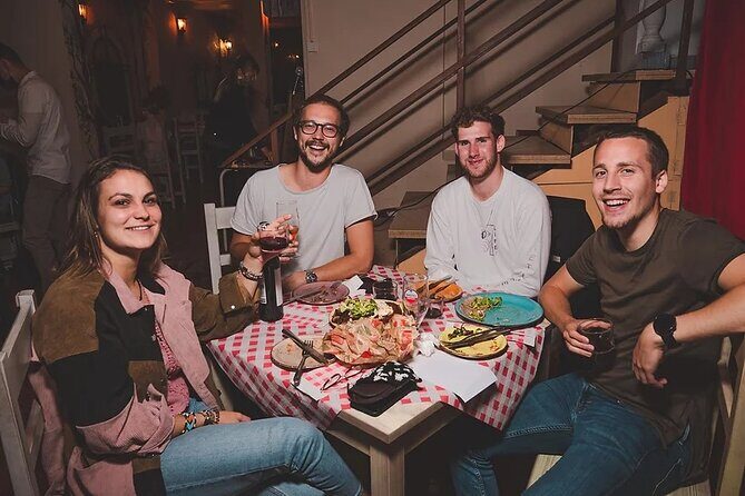 Valencia's most Popular Pub Quiz - Deep Dive: The Itinerary and Atmosphere