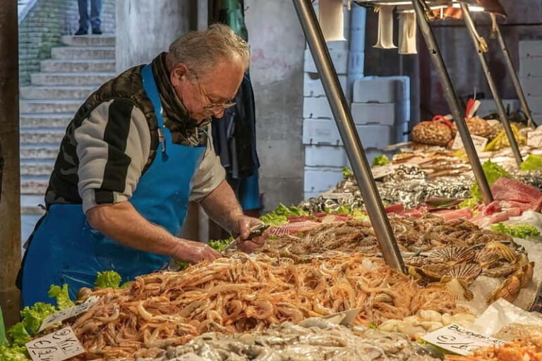 Venice: Food and Wine Walking Tour with a Local Guide - What Makes This Tour Stand Out?