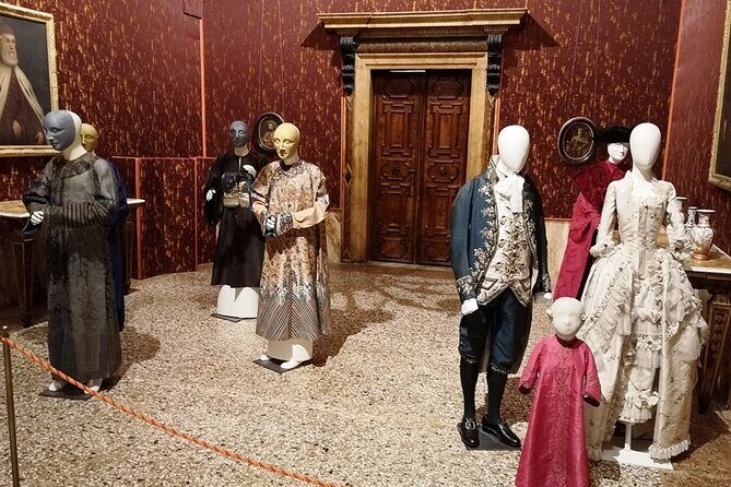 Venice Palazzo Mocenigo: History of Textile, Costume and Perfume - The Visit Itself: What to Expect