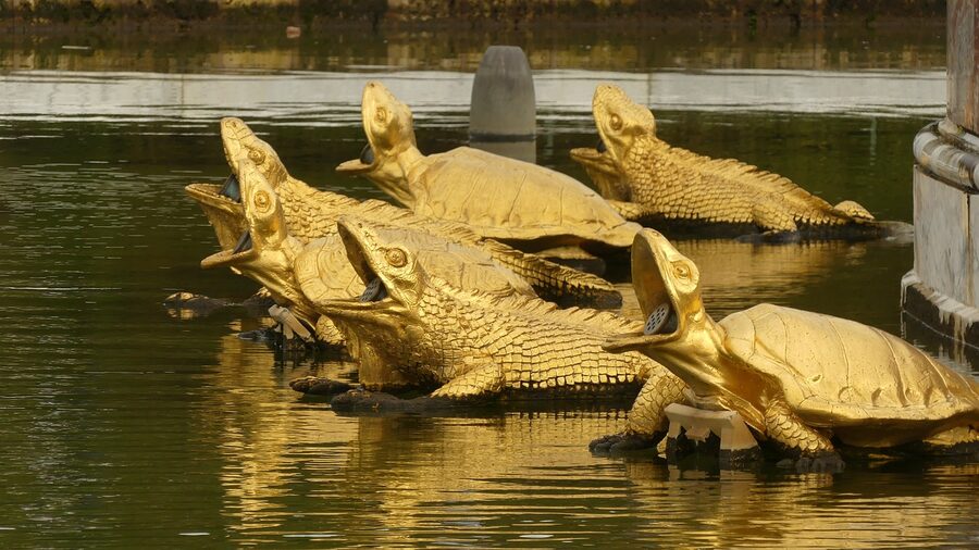 Versailles fountain detail with turtle sculptures