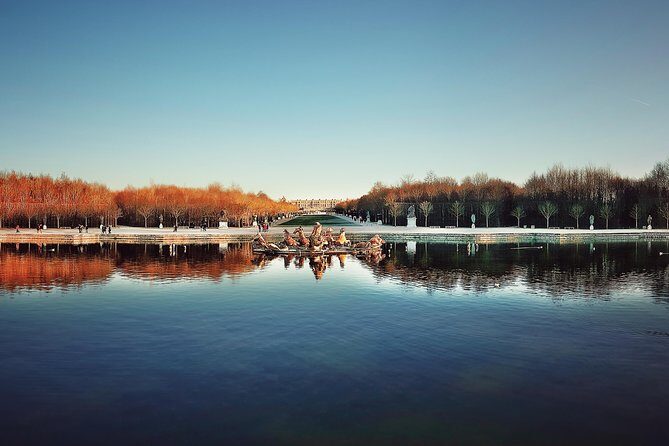 Versailles Palace & Louvre Museum Private Day Tour from Paris - The Guide Experience: Knowledgeable and Engaging