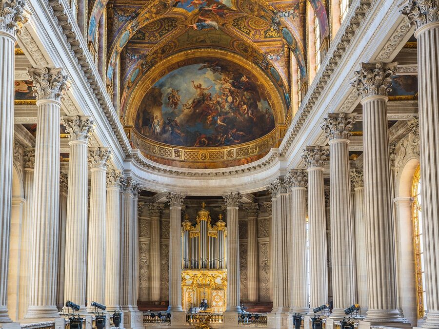 Royal Chapel architecture at Versailles