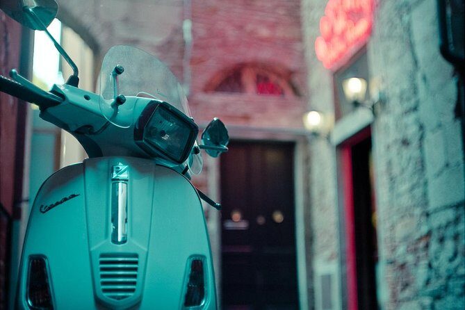 Vespa Tour - The Essence of Rome - The Itinerary: A Rich Tapestry of Iconic Sites