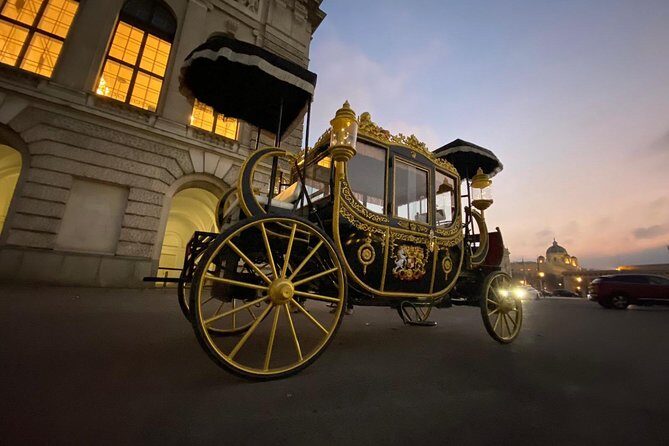Vienna: 60 min. Imperial E-Carriage Sightseeing Tour with Drinks - The Itinerary in Detail