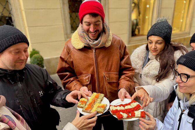 Vienna Guided Food Tour with 8 Food Tastings & A Secret Dish - Winding Through Old Town: Cobblestones and Cafés