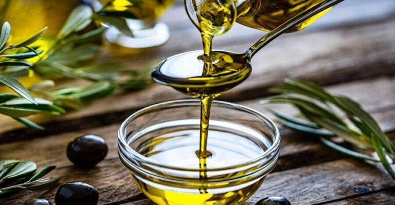 Villa Castelli: Highlights Walking Tour w/ Olive Oil Tasting - Practical Details & Tips
