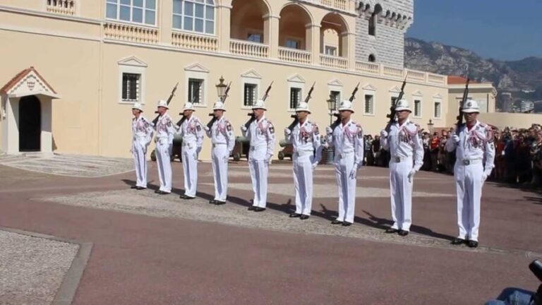 Ville Franche: Private 5-Hour Sightseeing Tour - Why This Tour Works Well