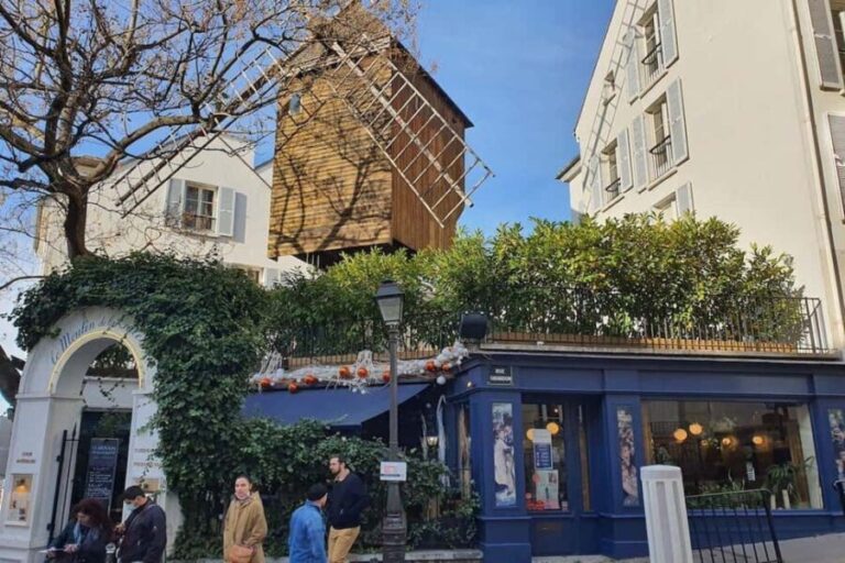 Visit the Montmartre district in Italian with a local guide - Who Would Enjoy This Tour?