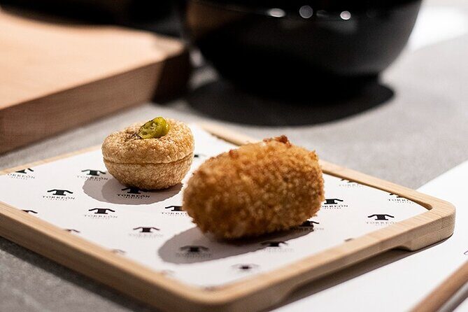 Visit to the Ham Factory in Salamanca. Tasting and Masterclass - Why This Tour Works