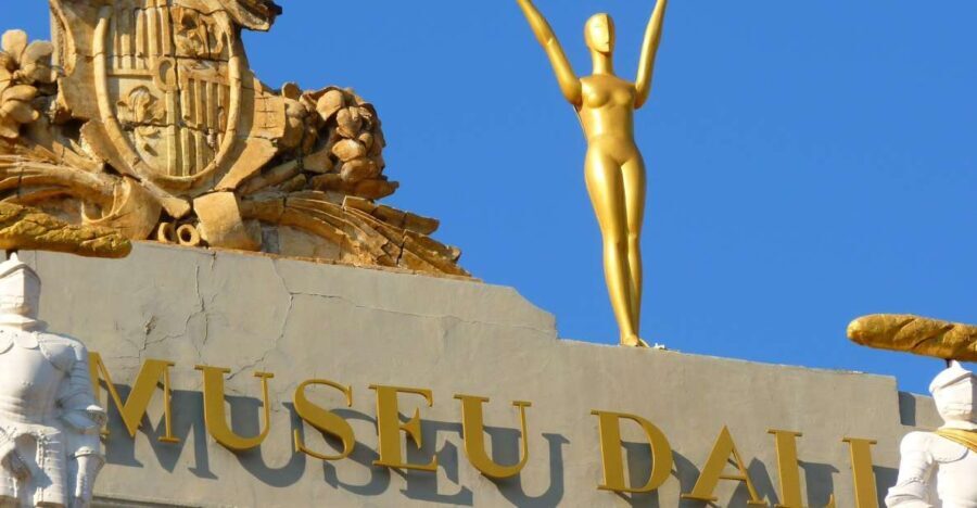 Visita guiada por el Teatro-Museo Dalí - Who Will Benefit Most?