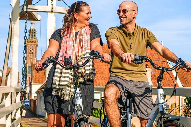 Volendam: E-bike rental with suggested countryside- and fisherman village route - Why You’ll Love the Experience