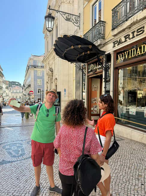 Walking Tour Small Group Lisbon + S. Jorge Castle Tickets - The Cultural and Culinary Highlights