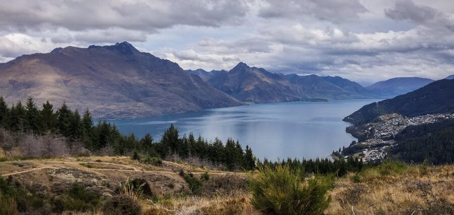 Lake Wakatipu with Remarkables mountain range, Queenstown
