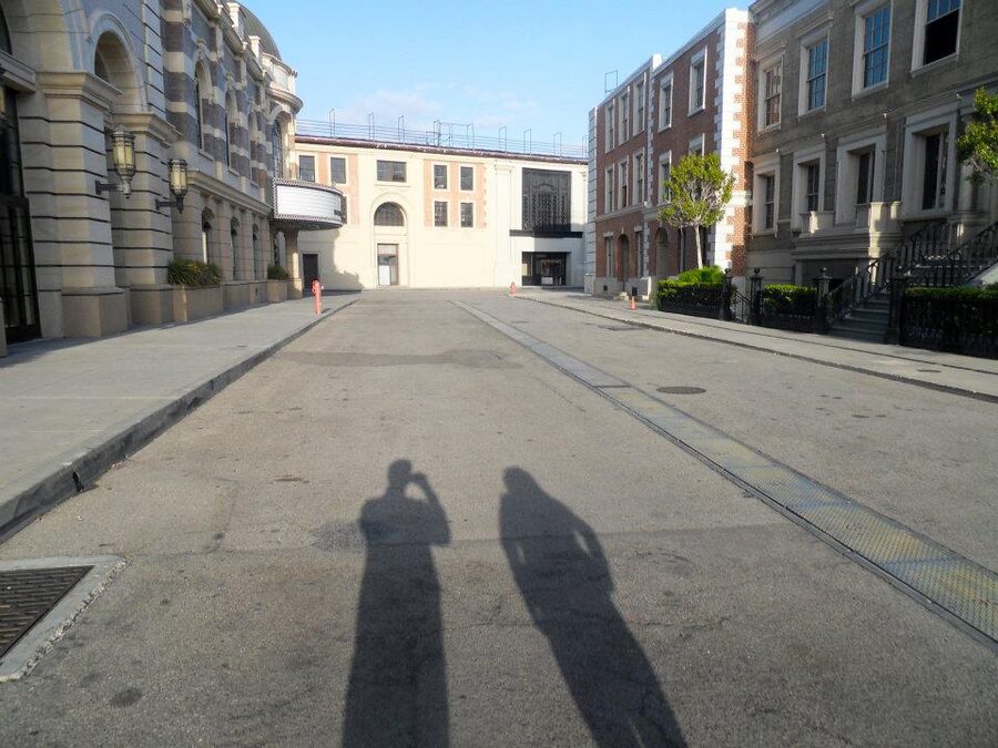 Warner Bros studios Burbank street view