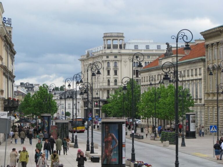 Warsaw: Private 3-Hour Sightseeing Tour by Car with Pickup - FAQ