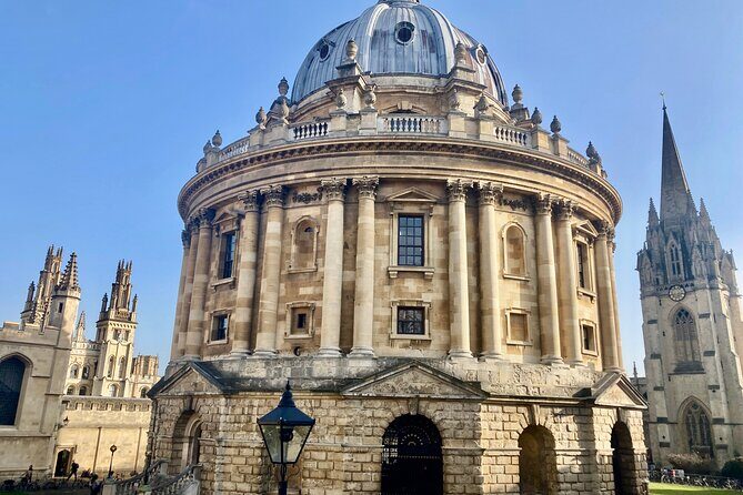 Welcome to Oxford: 2hr private Oxford walking tour - Stop 3: Sheldonian Theatre