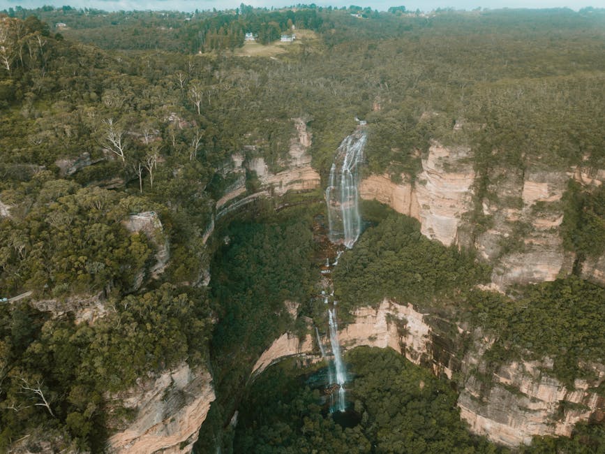 Aerial view of Wentworth Falls in Blue Mountains National Park