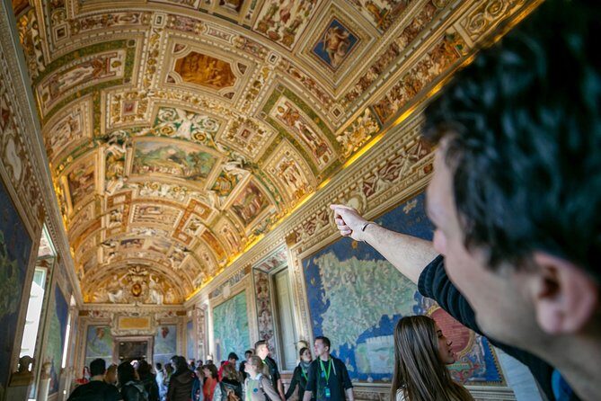 Wheelchair Accessible Sistine Chapel & Vatican Private Tour for Disable Visitors - An In-Depth Look at the Experience