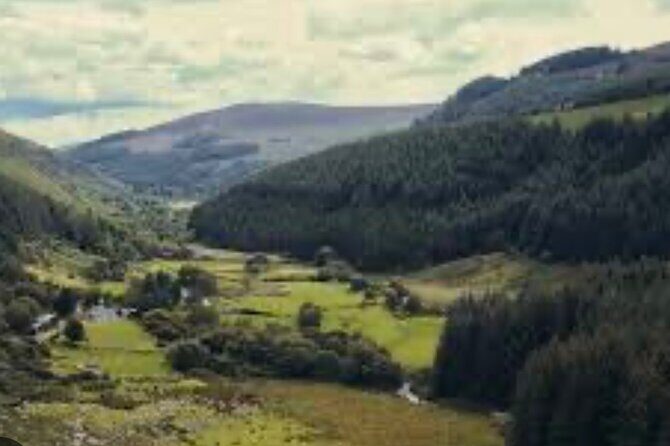 Wicklow and Glendalough Private Chauffeured Sightseeing Tour - Exploring the Itinerary in Detail