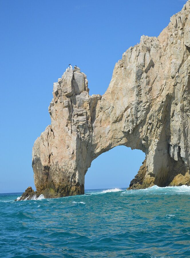 Arch of Cabo San Lucas from the water level