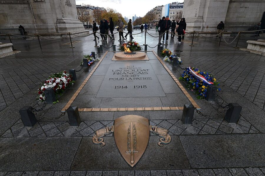 Tomb of the Unknown Soldier at the Arc de Triomphe in Paris