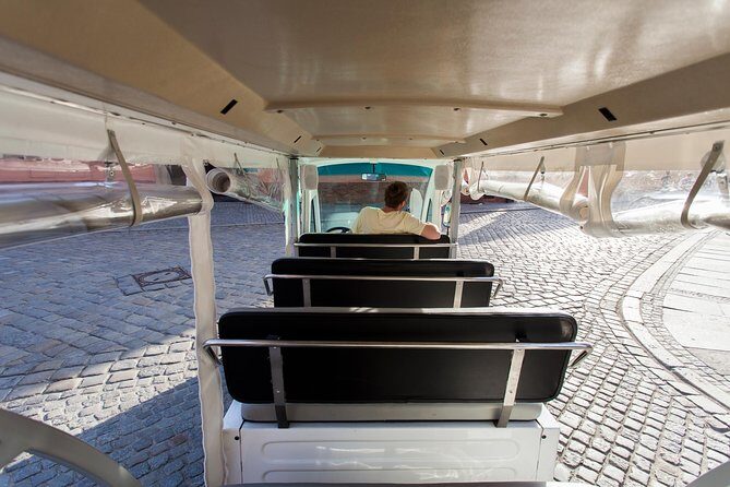 Wroclaw, 1- hour or 2-hours Group Tour by Electric Car - The Guides: Who makes the difference