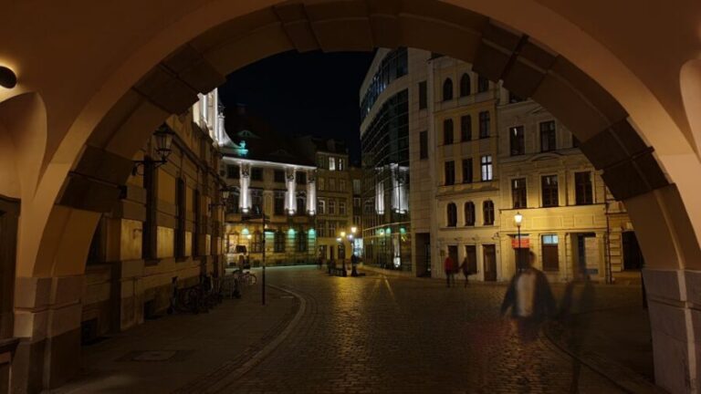 Wroclaw: Guided City Night Tour (2 hours) - What Makes This Tour Stand Out