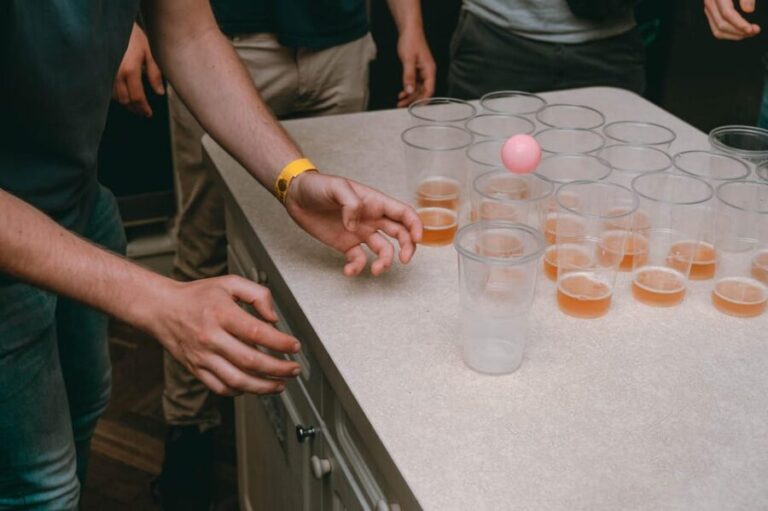 Wroclaw: Pub Crawl with Unlimited Drinks and VIP Club Entry - The Itinerary: A Closer Look