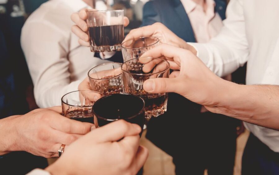 Würzburg: Bar & Club Tour with free Shots & VIP entry - Authentic Experiences and Highlights from Reviews