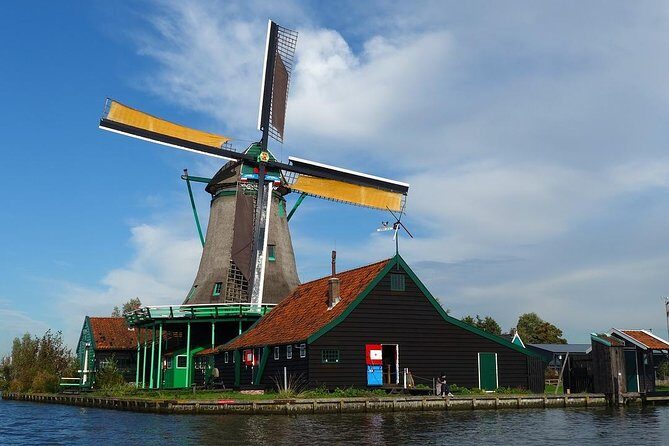 Zaanse Schans Windmills, cheese and clogs and Volendam tour from Amsterdam - Authentic, Well-Reviewed, and Worth the Price