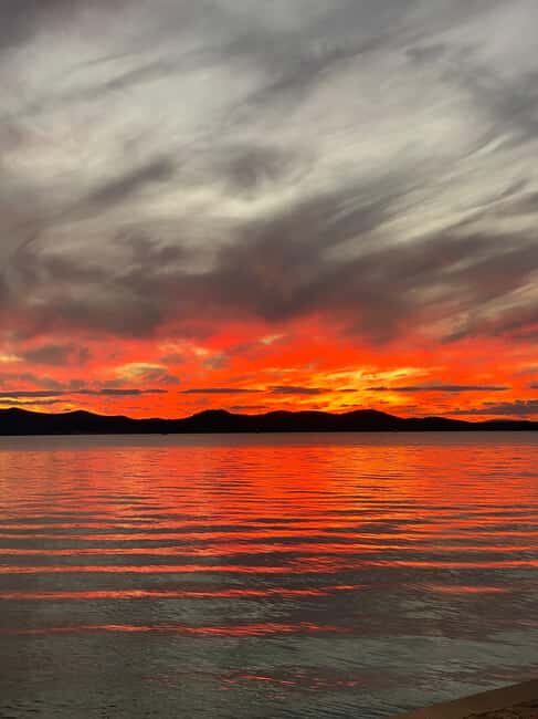 Zadar: Romantic Sunset Boat Tour with Champagne - The Guides and Service