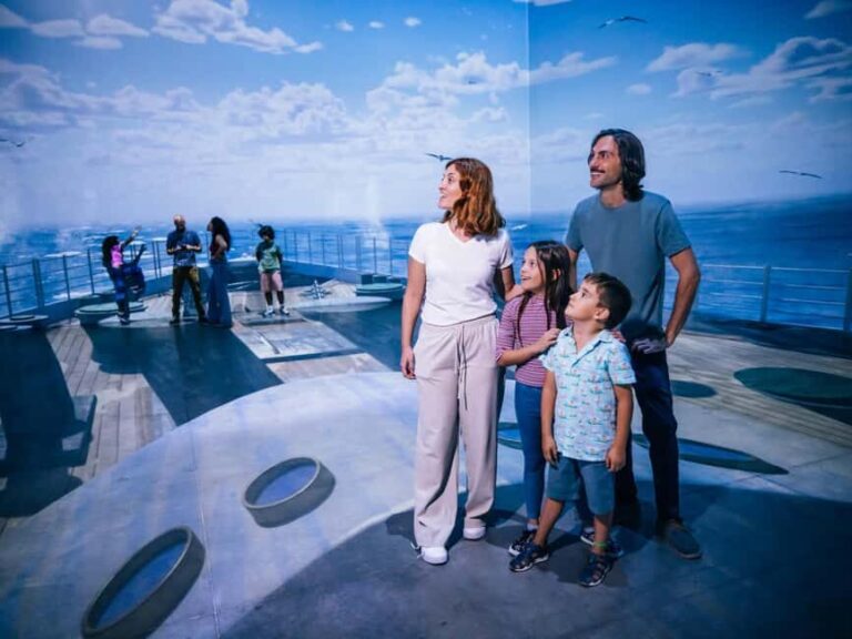 Zurich: Entrance ticket to the "Titanic" immersive exhibition at Lichthalle Maag - Who Should Consider This Experience?