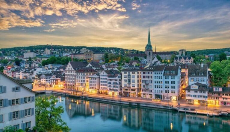 Zurich: Stein am Rhein, Rhine Falls & Lake Boat Cruise - Who Should Consider This Tour?