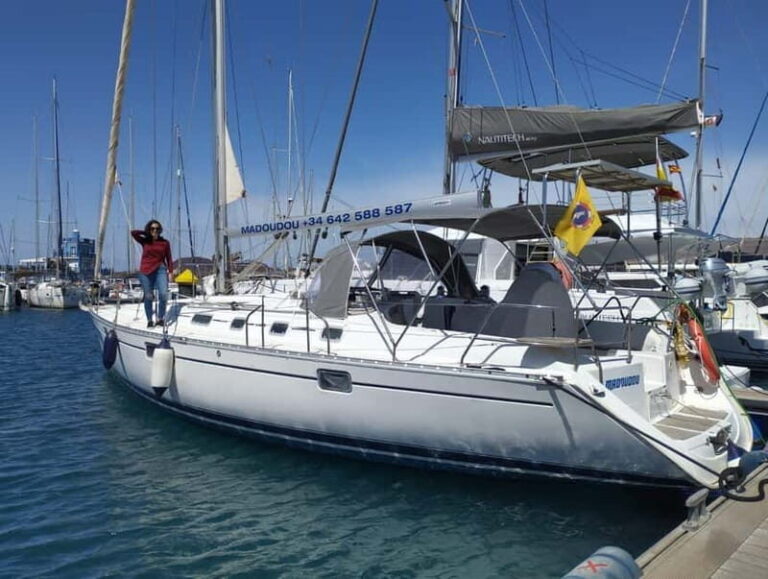 3h Whale Watching Private tour Beneteau Oceanis 440 - What’s Included and Practical Details