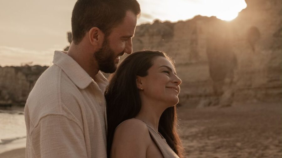 Algarve: Photoshoot for couple, family, portrait - What to Expect from the Algarve Photoshoot