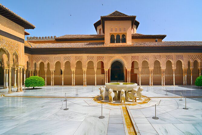 Alhambra, Nasrid Palaces & Generalife Reserved Access Tour - What the Tour Offers: A Deep Dive into the Itinerary