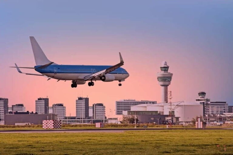 Amsterdam: Layover Flight Private Guided Tour (3h, 4h or 5h) - Who Will Appreciate This Tour?
